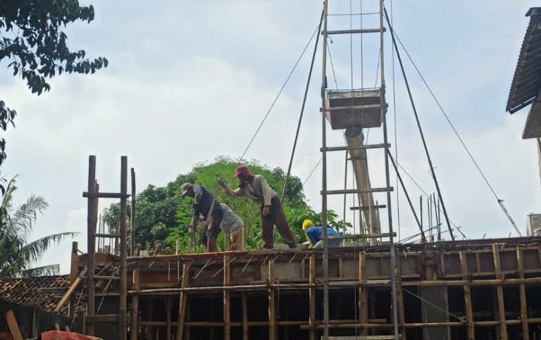 Rekomendasi Sewa Lift Cor Beton di Jogja, Murah dan Berkualitas